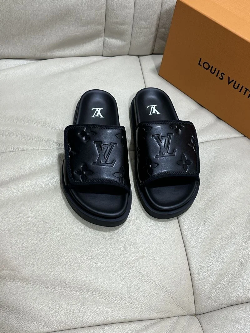 Louis Vuitton Slippers