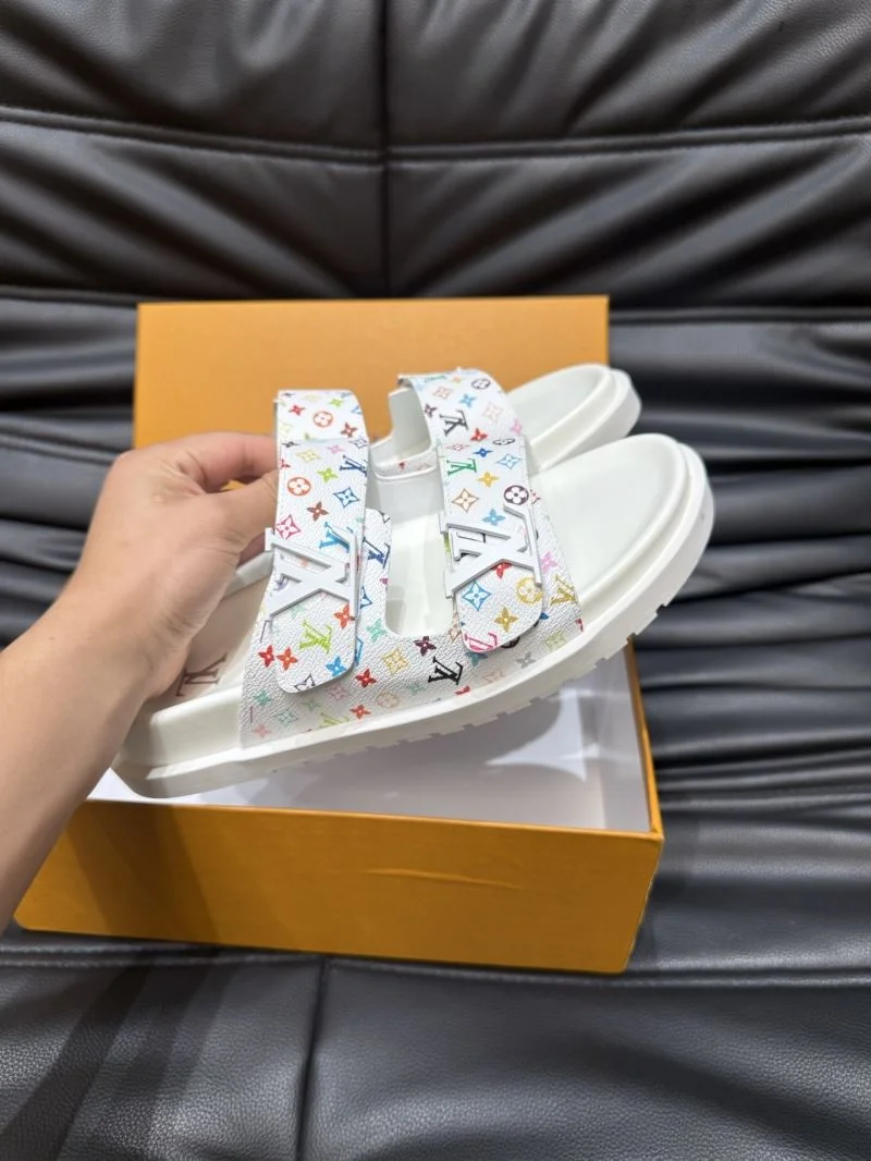 Accurate model Louis Vuitton Slippers