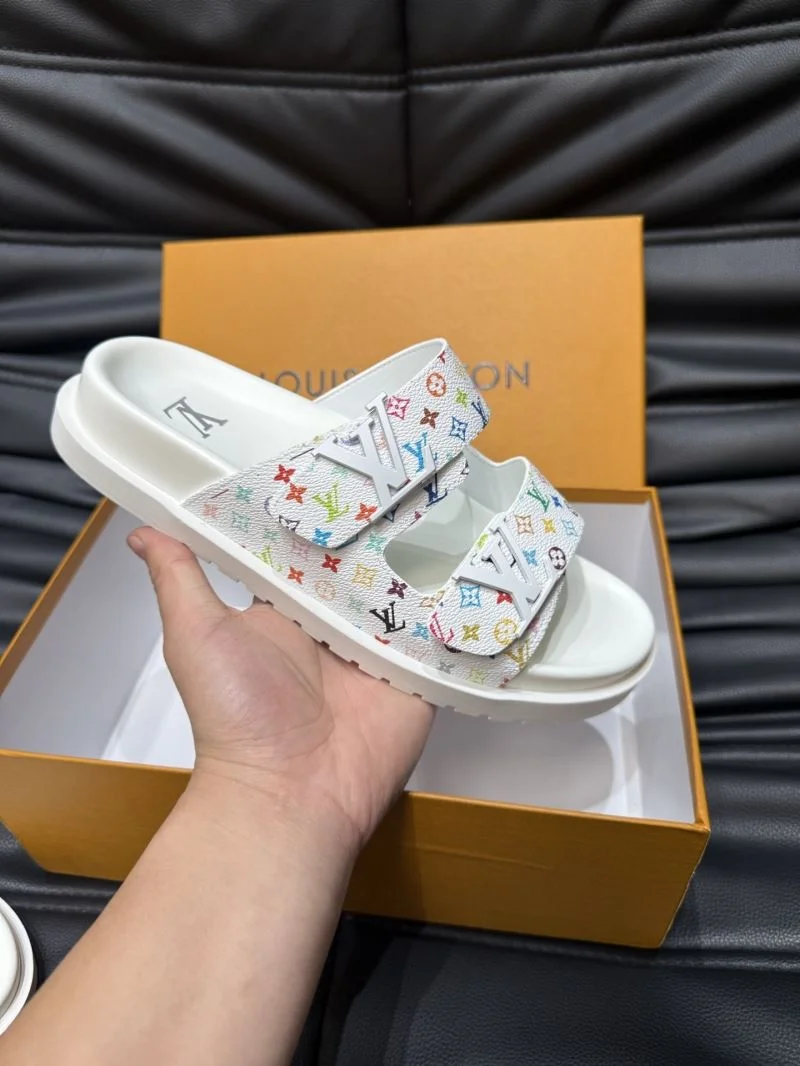 Accurate model Louis Vuitton Slippers