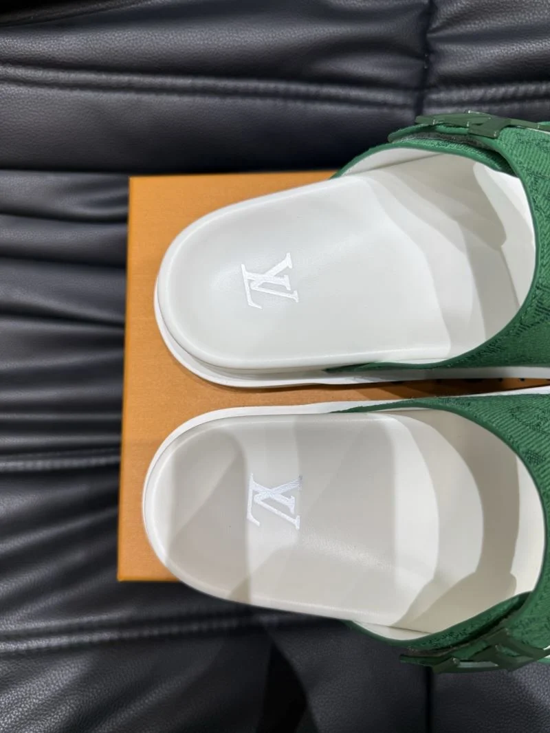 Top match Louis Vuitton Slippers