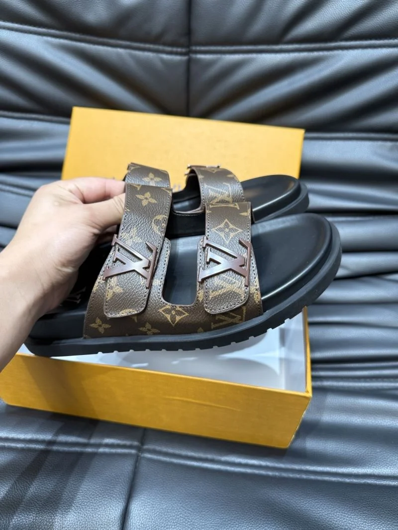 Low-cost Louis Vuitton Slippers