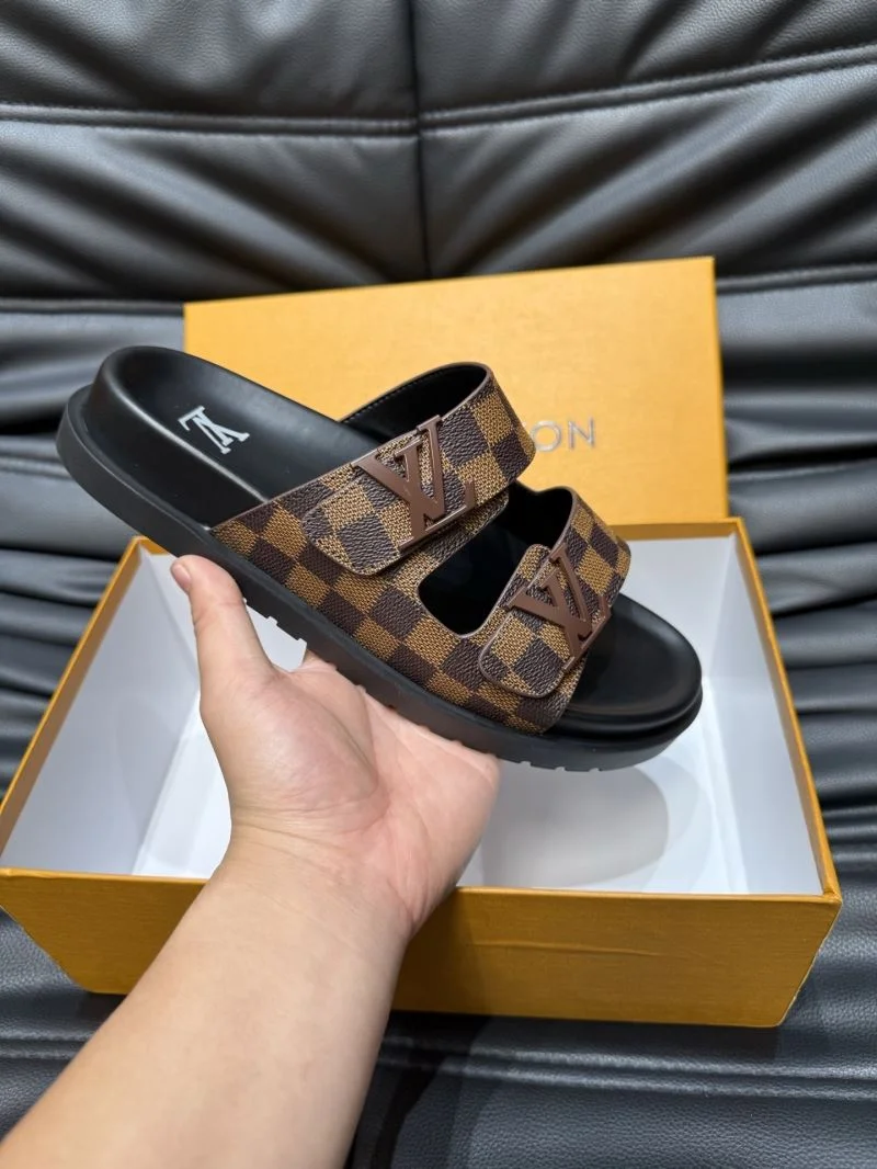 Bargain Louis Vuitton Slippers