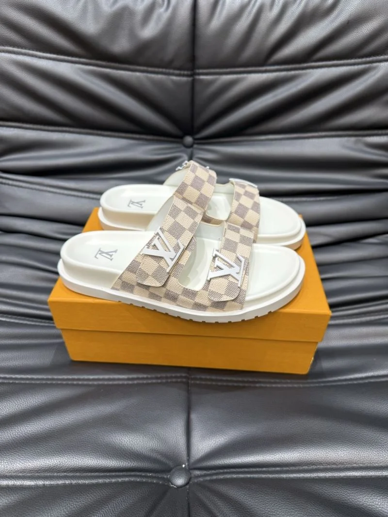 Low-cost Louis Vuitton Slippers