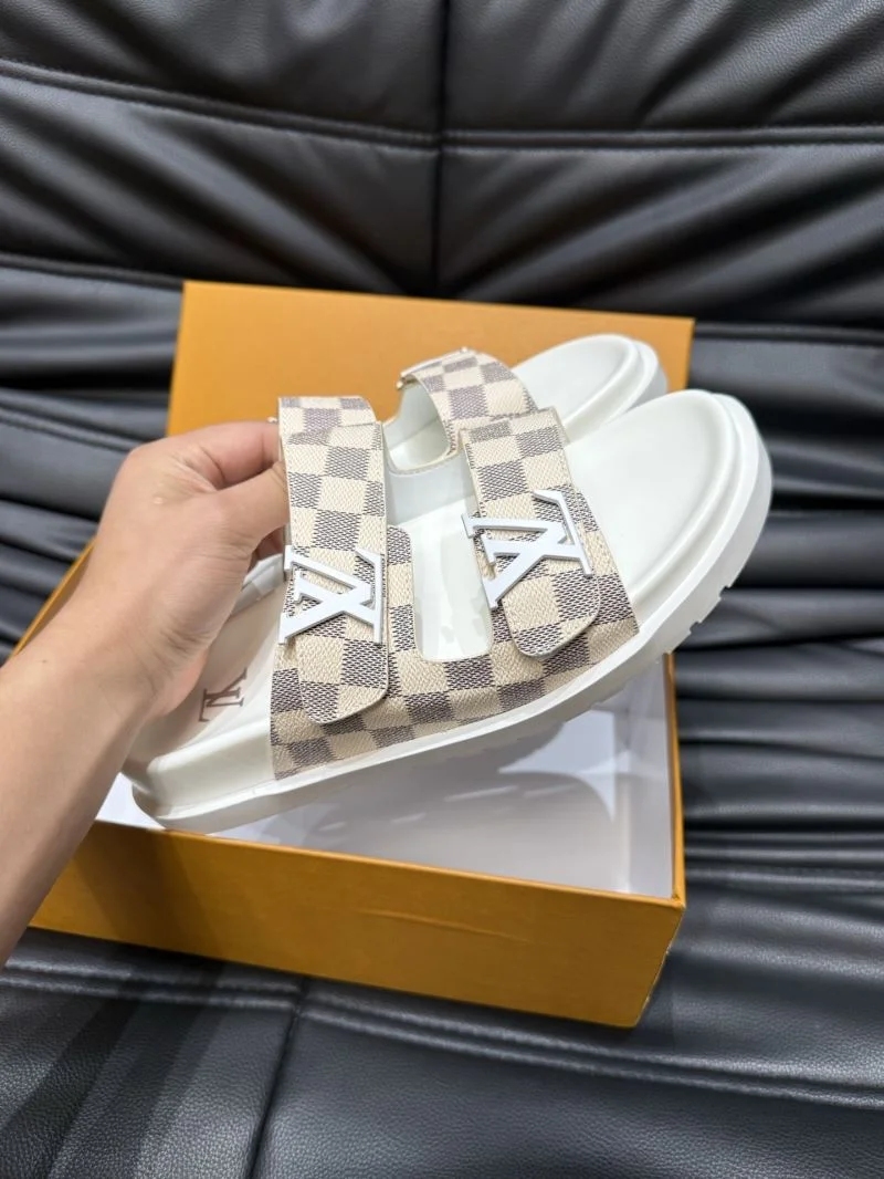 Low-cost Louis Vuitton Slippers