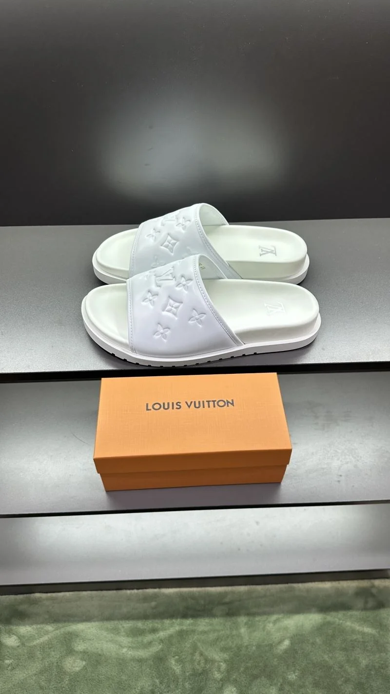 Mirror quality Louis Vuitton Slippers