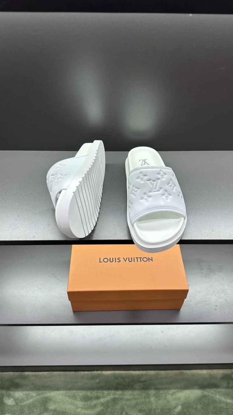 Mirror quality Louis Vuitton Slippers