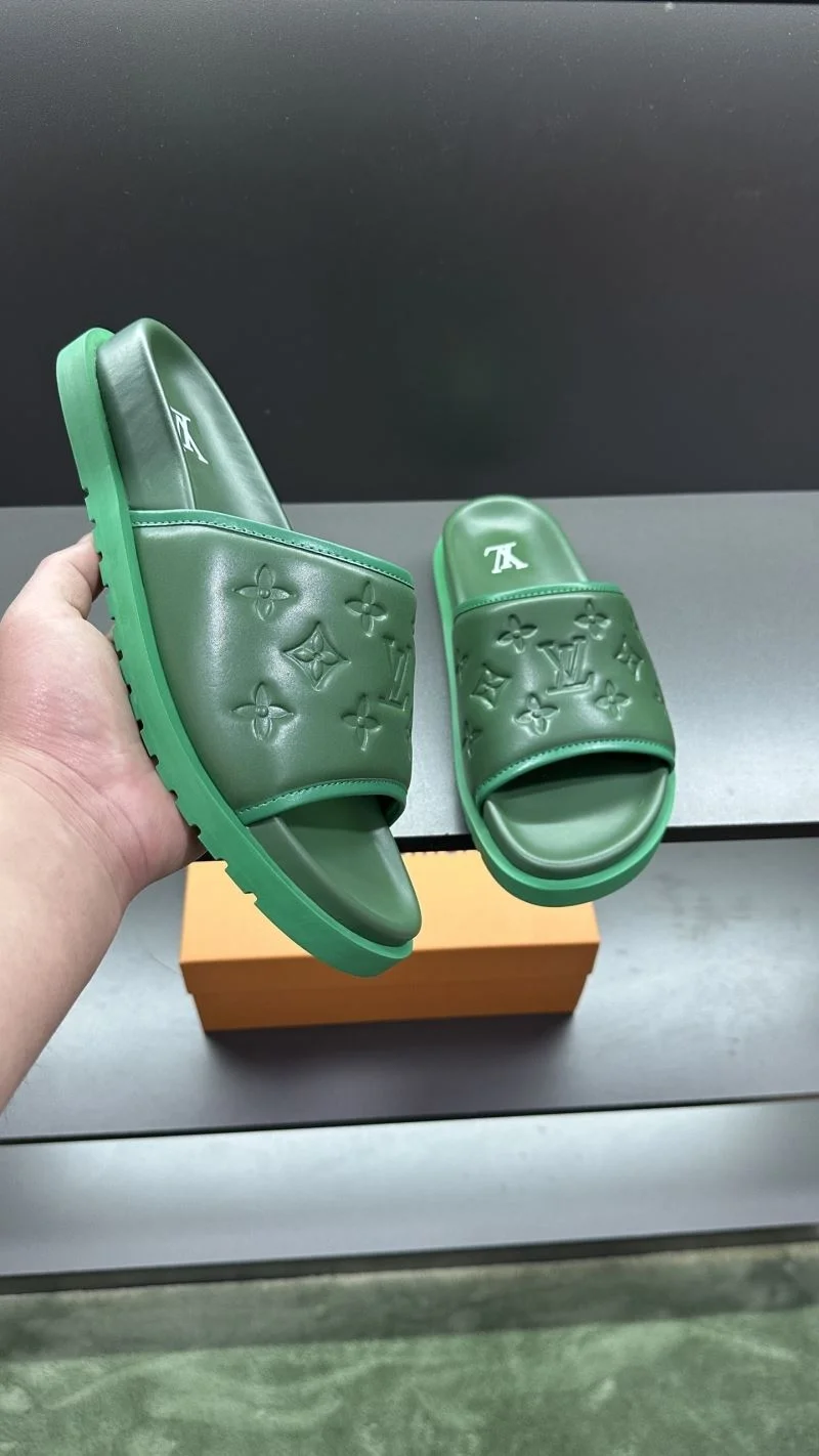 Top mirror Louis Vuitton Slippers