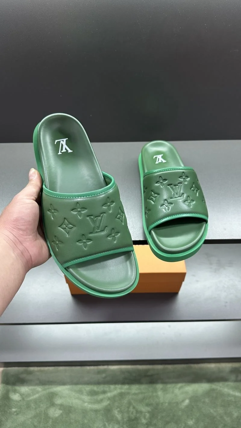 Top mirror Louis Vuitton Slippers