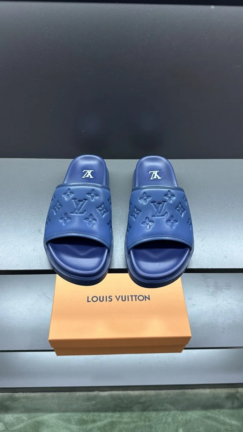 Louis Vuitton Slippers