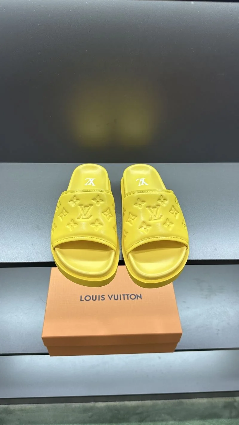 Louis Vuitton Slippers