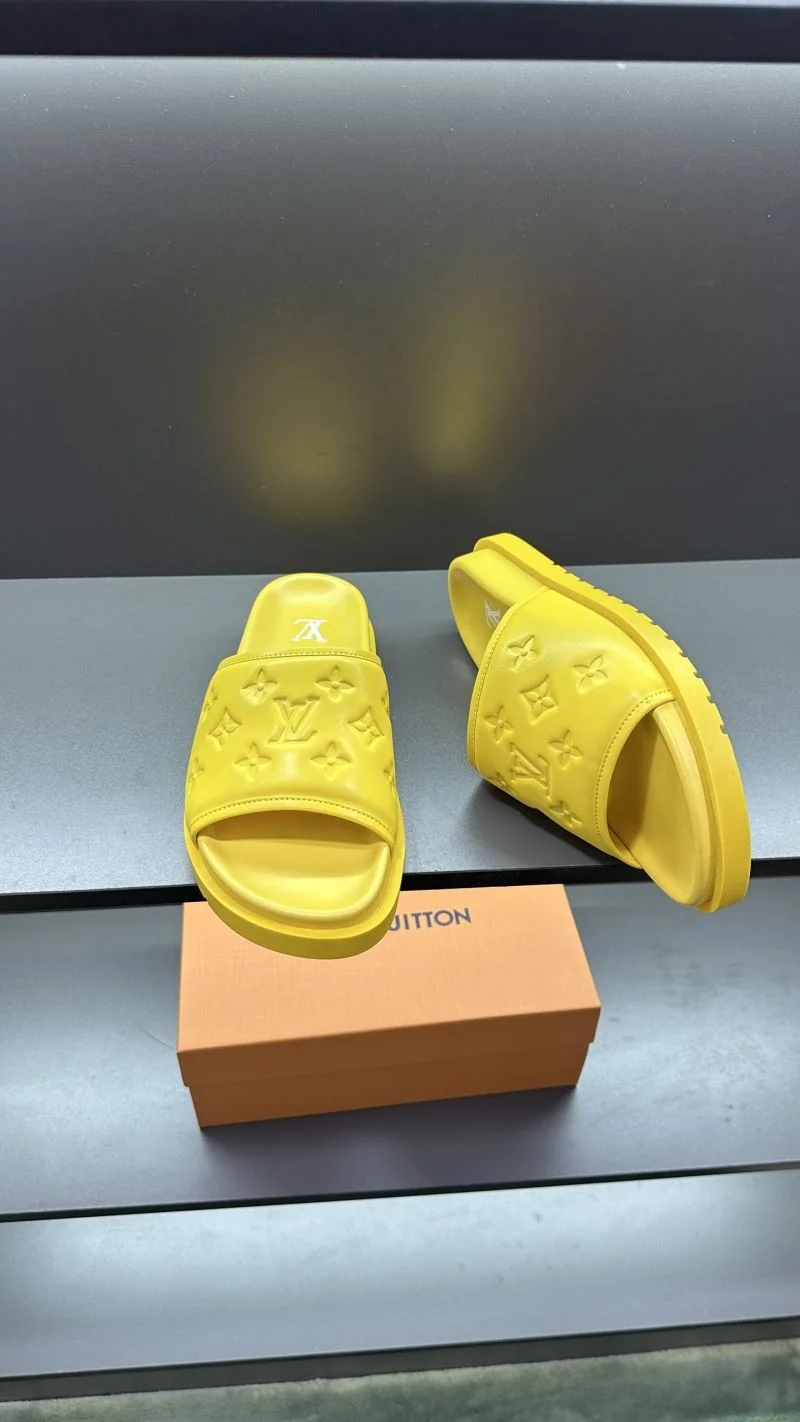 Top mirror Louis Vuitton Slippers