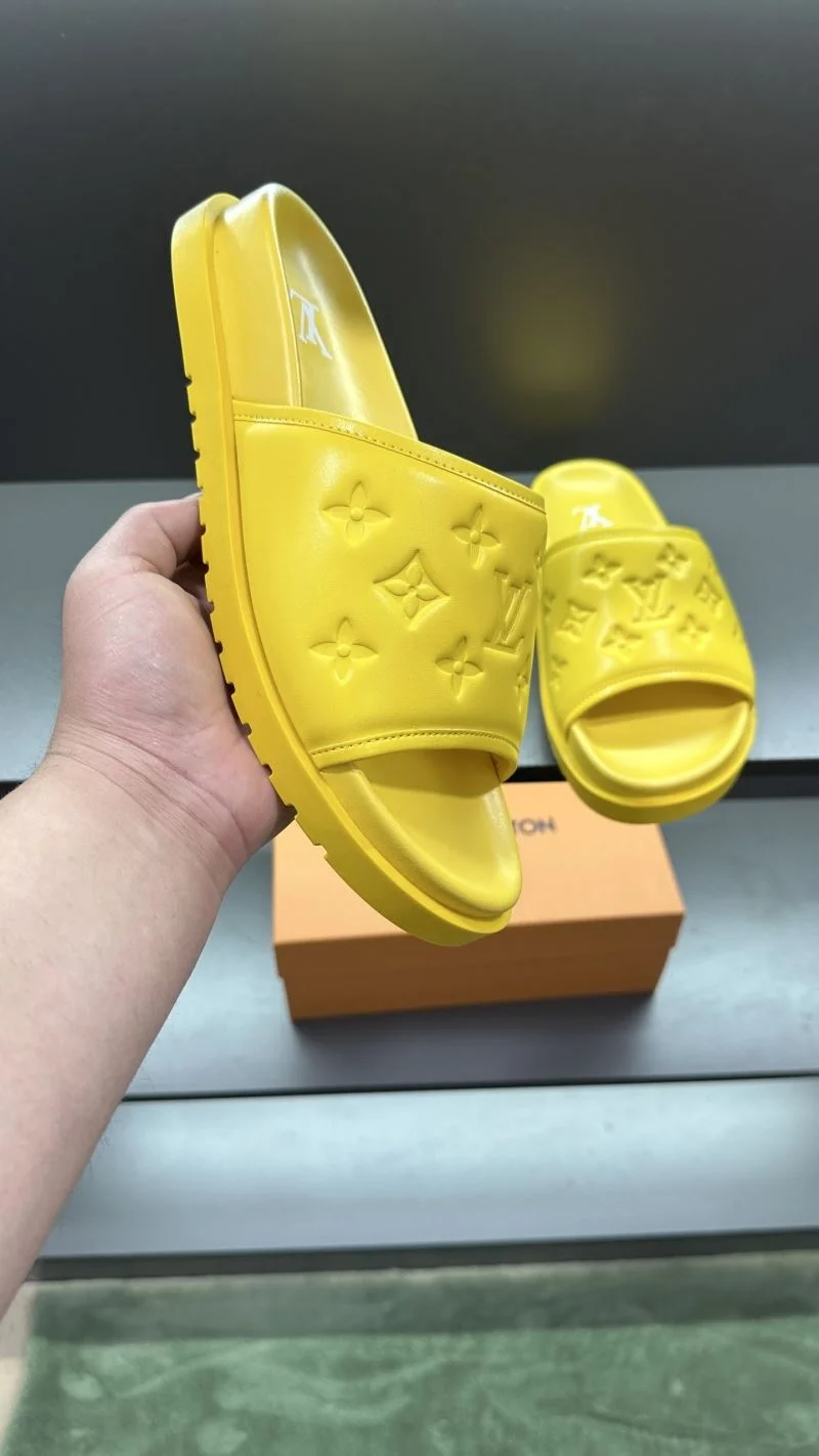 Top mirror Louis Vuitton Slippers