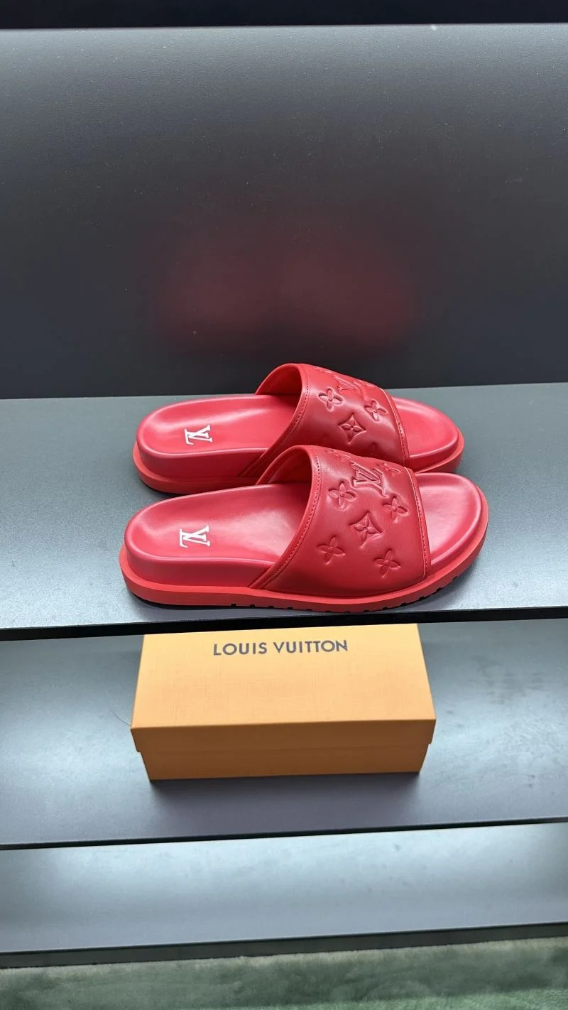 Brand-authenticated Louis Vuitton Slippers
