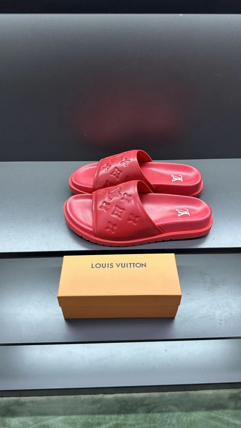 Brand-authenticated Louis Vuitton Slippers