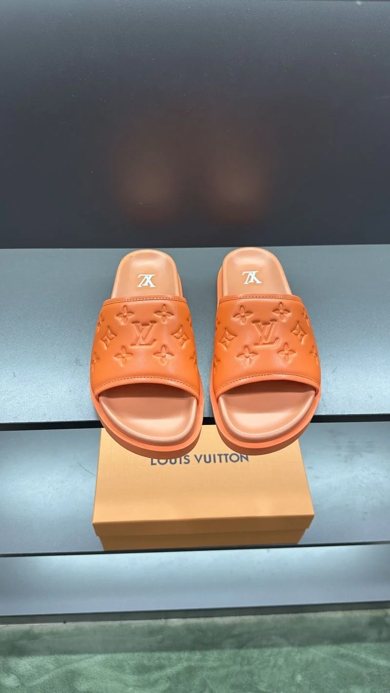 Louis Vuitton Slippers