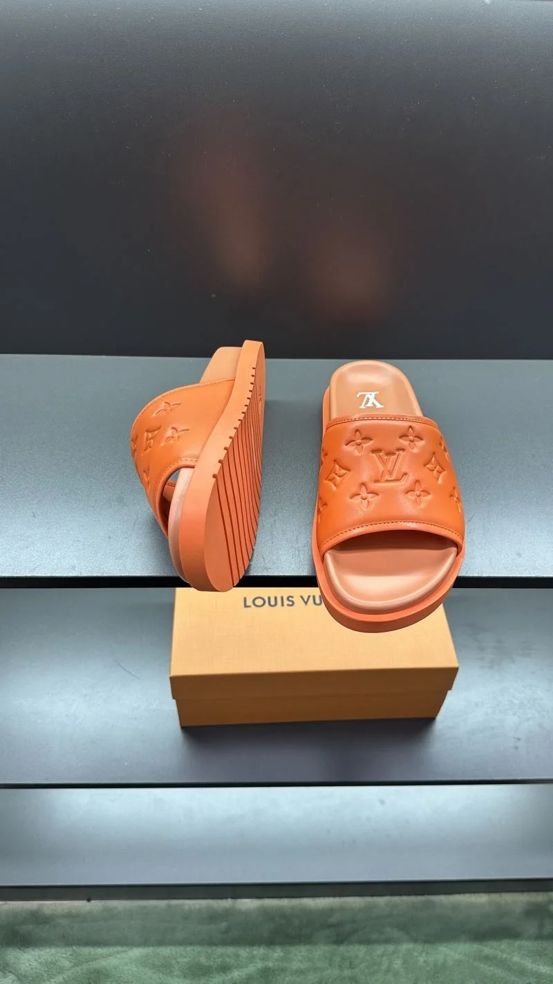 High fidelity Louis Vuitton Slippers