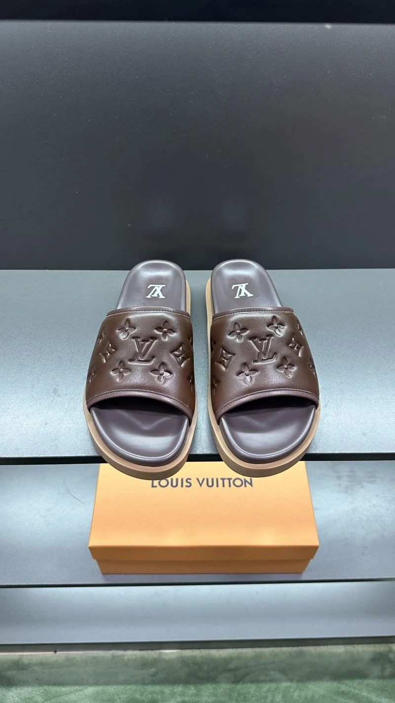 Louis Vuitton Slippers