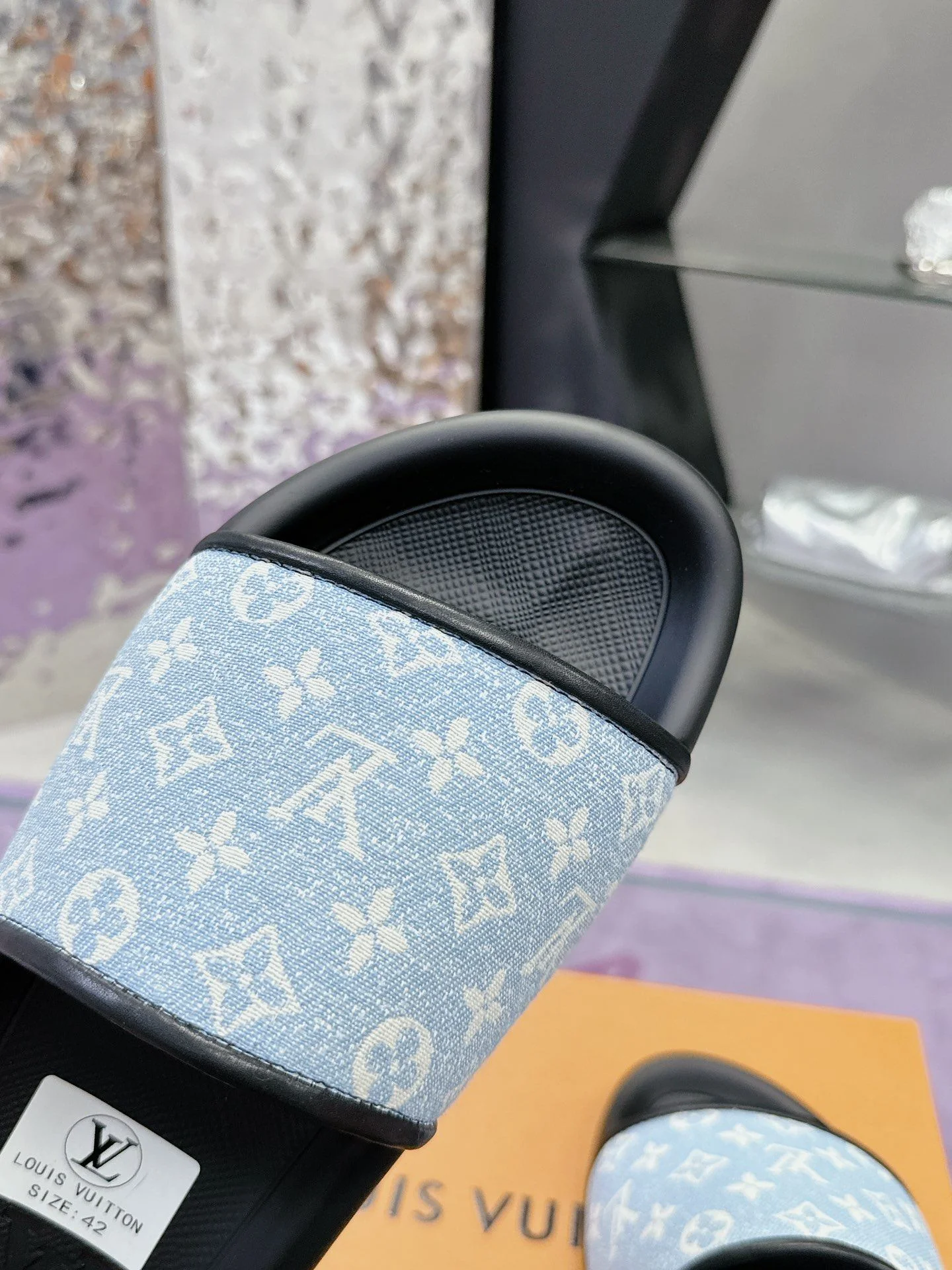 Value-priced Louis Vuitton Slippers