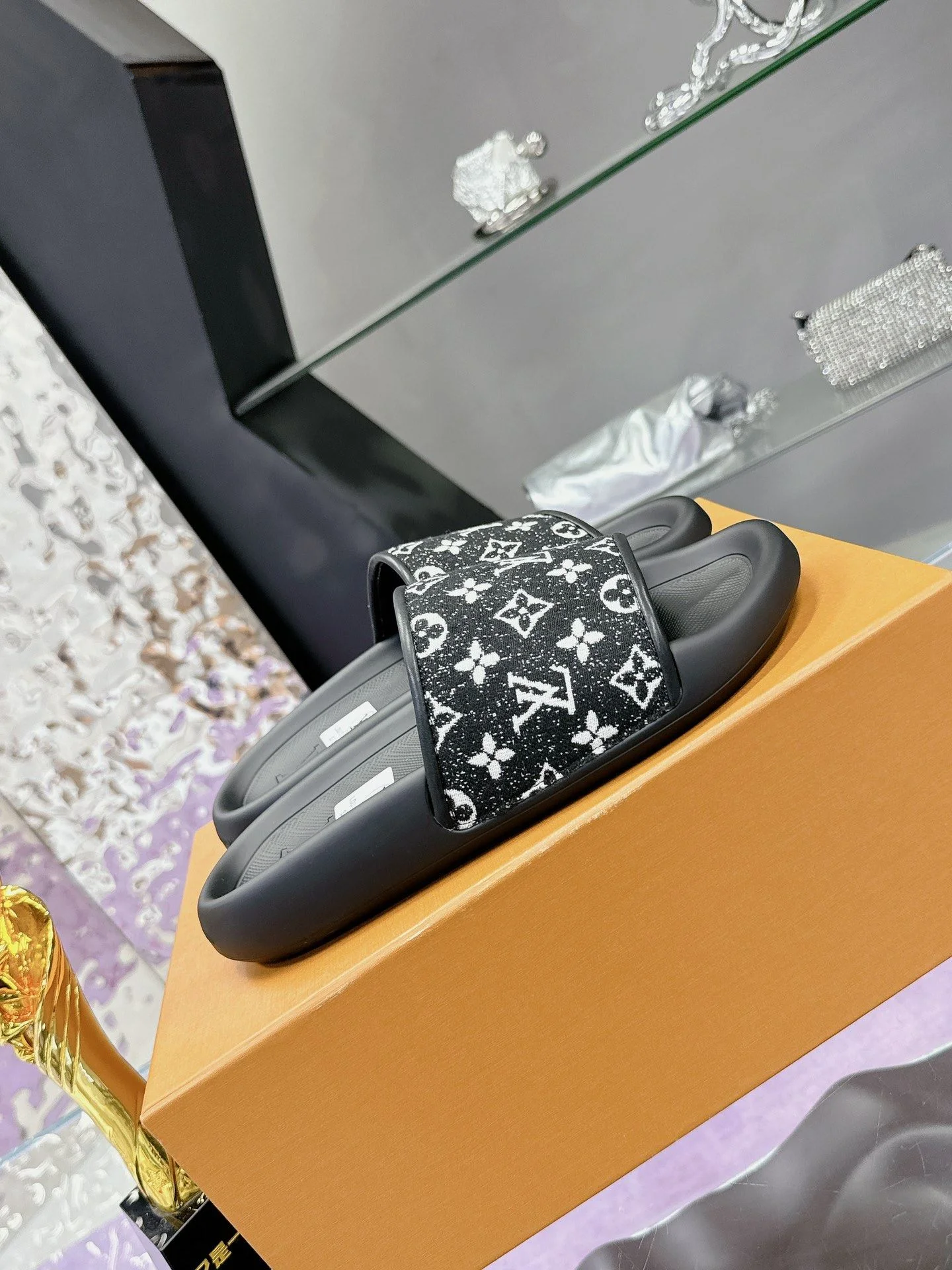 Top match Louis Vuitton Slippers