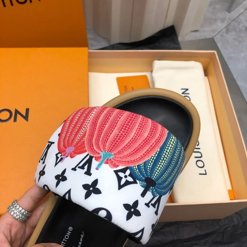 Inexpensive Louis Vuitton Slippers