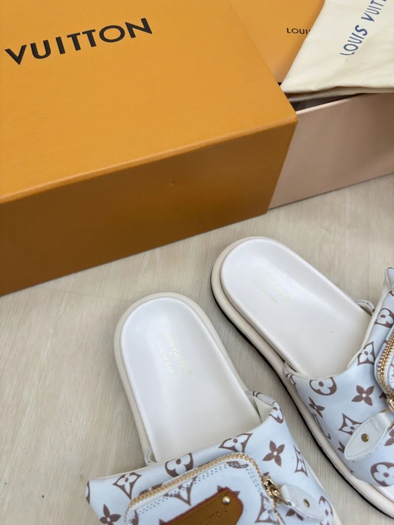 Low-cost Louis Vuitton Slippers