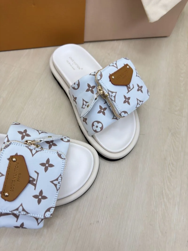 Low-cost Louis Vuitton Slippers