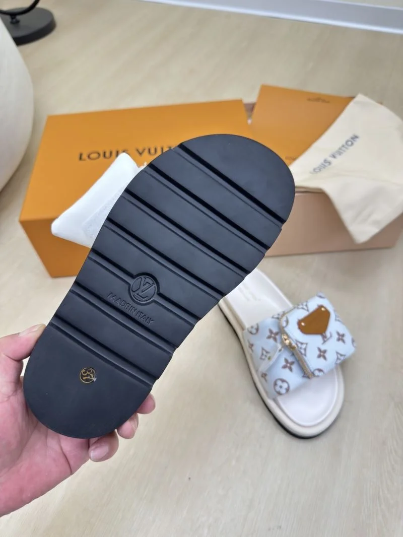 Low-cost Louis Vuitton Slippers