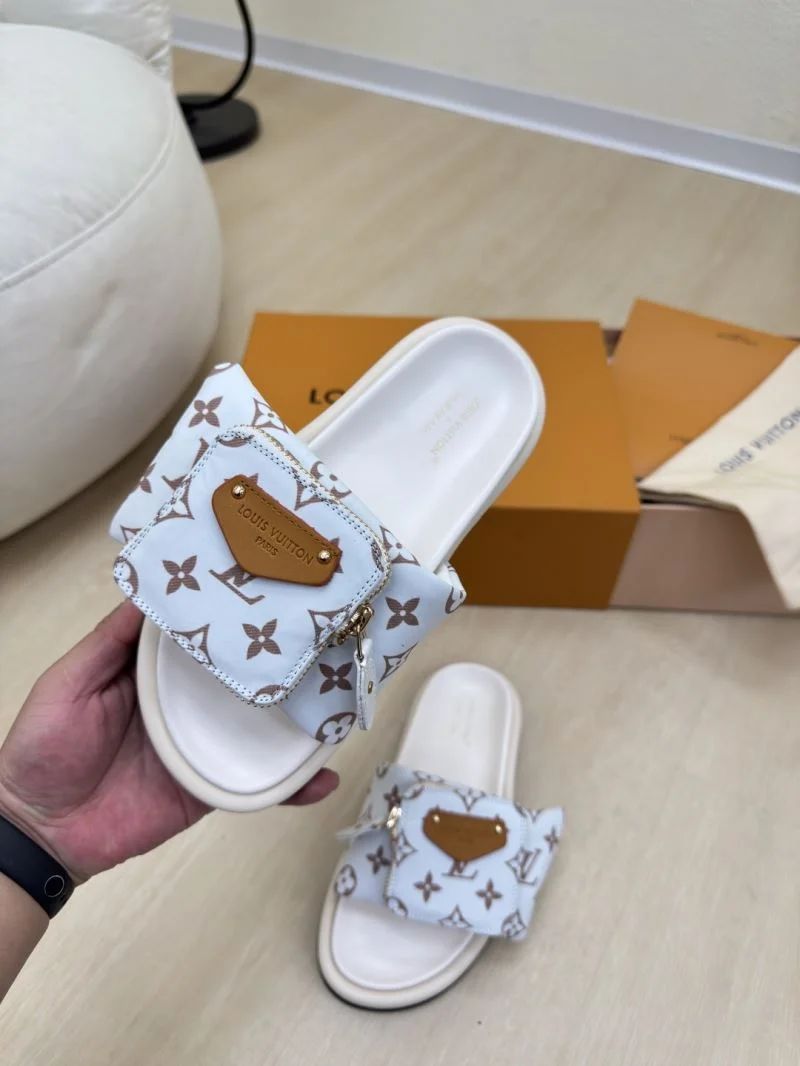 Low-cost Louis Vuitton Slippers