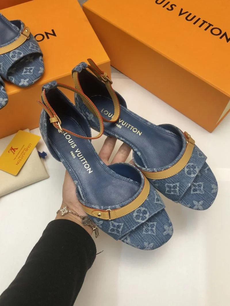 Exact replica Louis Vuitton Slippers