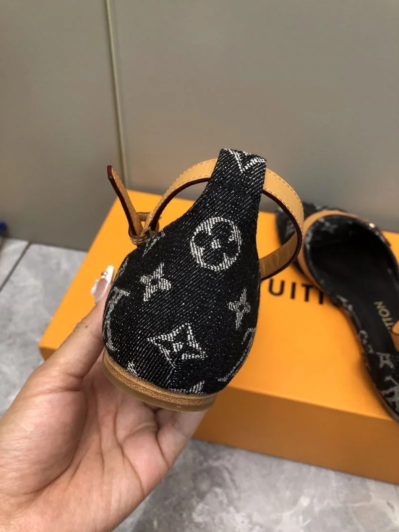 Bargain Louis Vuitton Slippers
