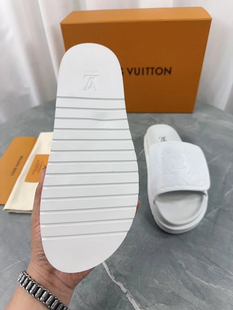 Louis Vuitton Slippers
