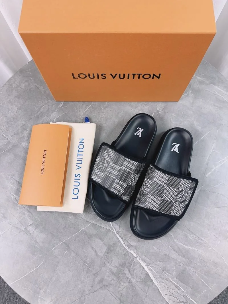 Low-cost Louis Vuitton Slippers