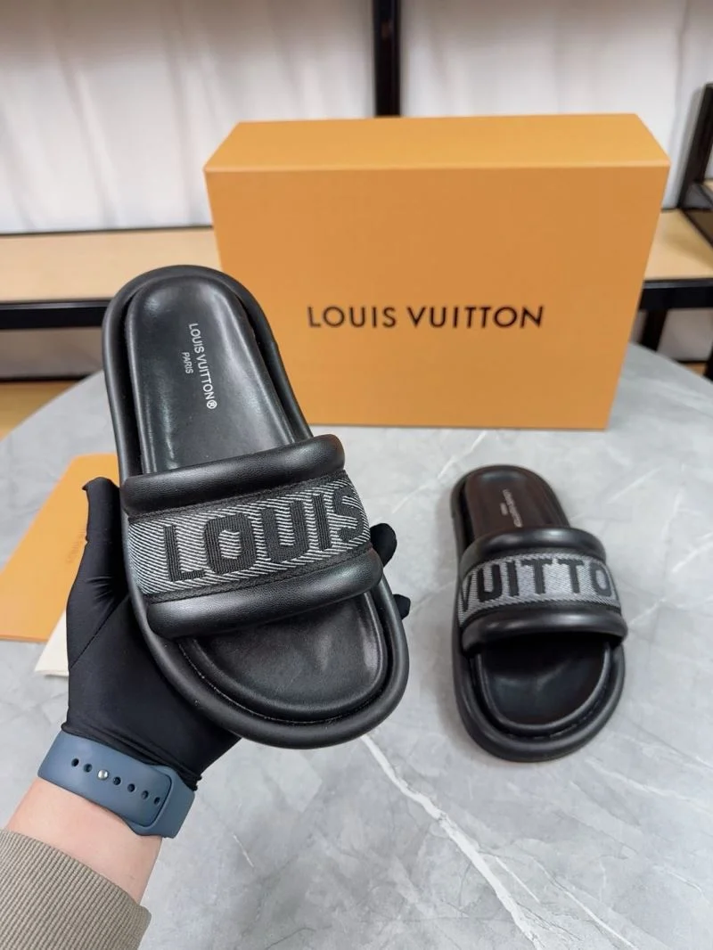 Top match Louis Vuitton Slippers