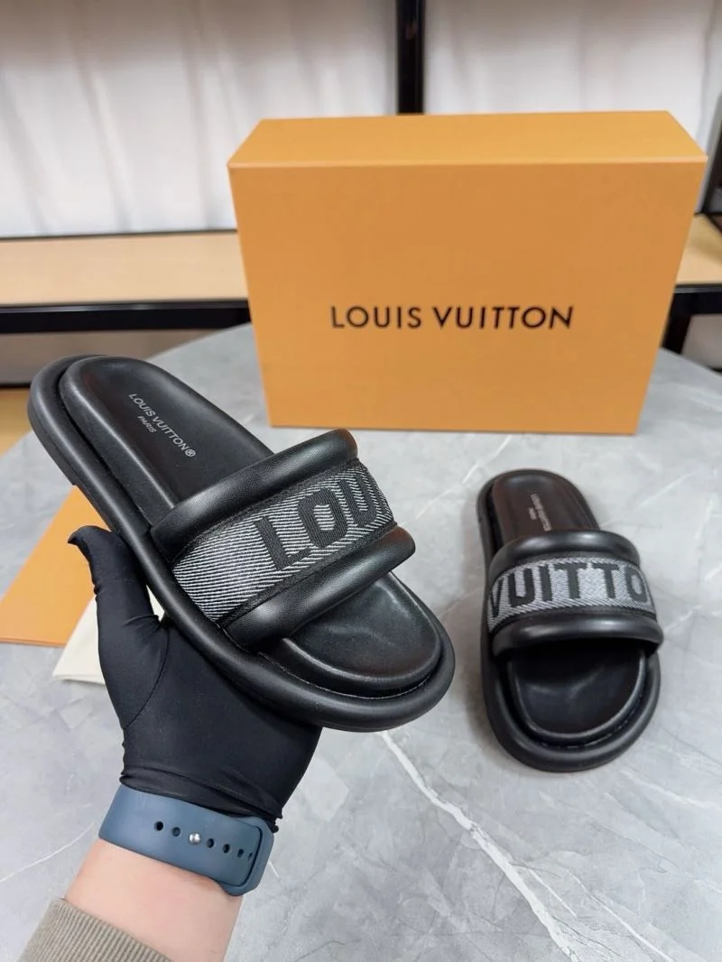 Top match Louis Vuitton Slippers