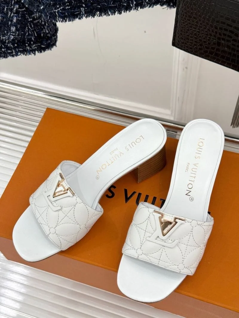 Low-cost Louis Vuitton Slippers