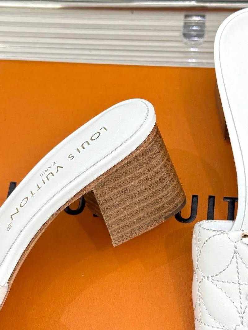 Low-cost Louis Vuitton Slippers