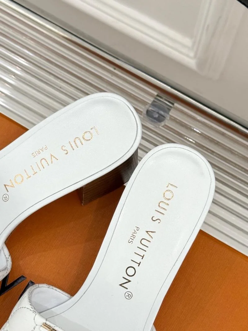 Low-cost Louis Vuitton Slippers
