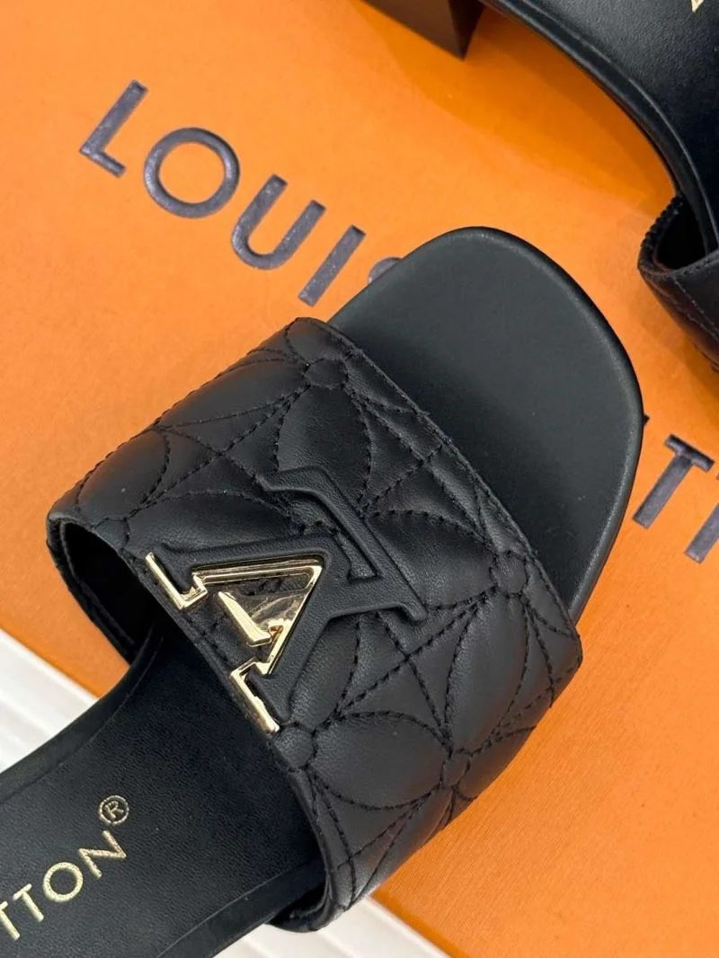 Low-cost Louis Vuitton Slippers