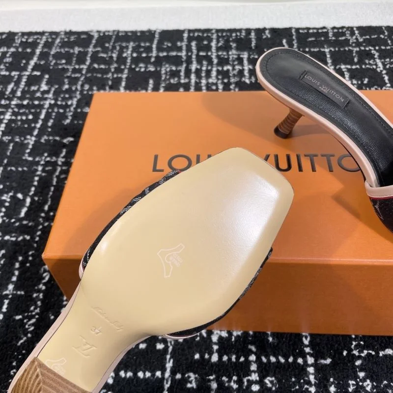 Discounted Louis Vuitton Slippers
