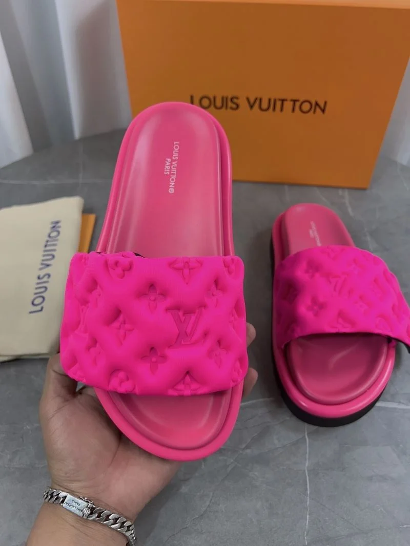 Discounted Louis Vuitton Slippers