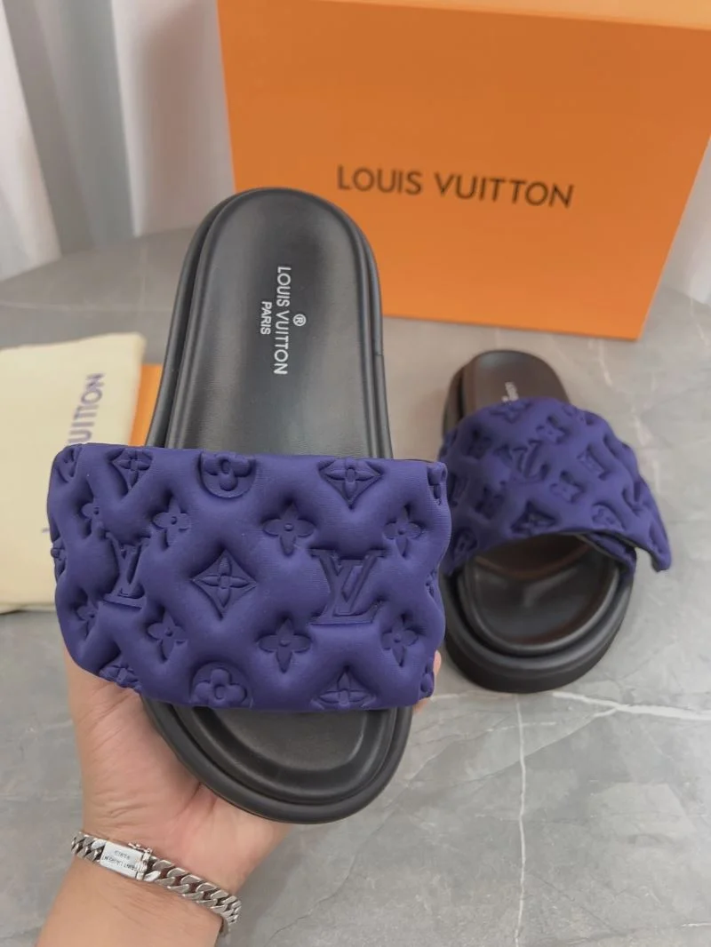 Inexpensive Louis Vuitton Slippers