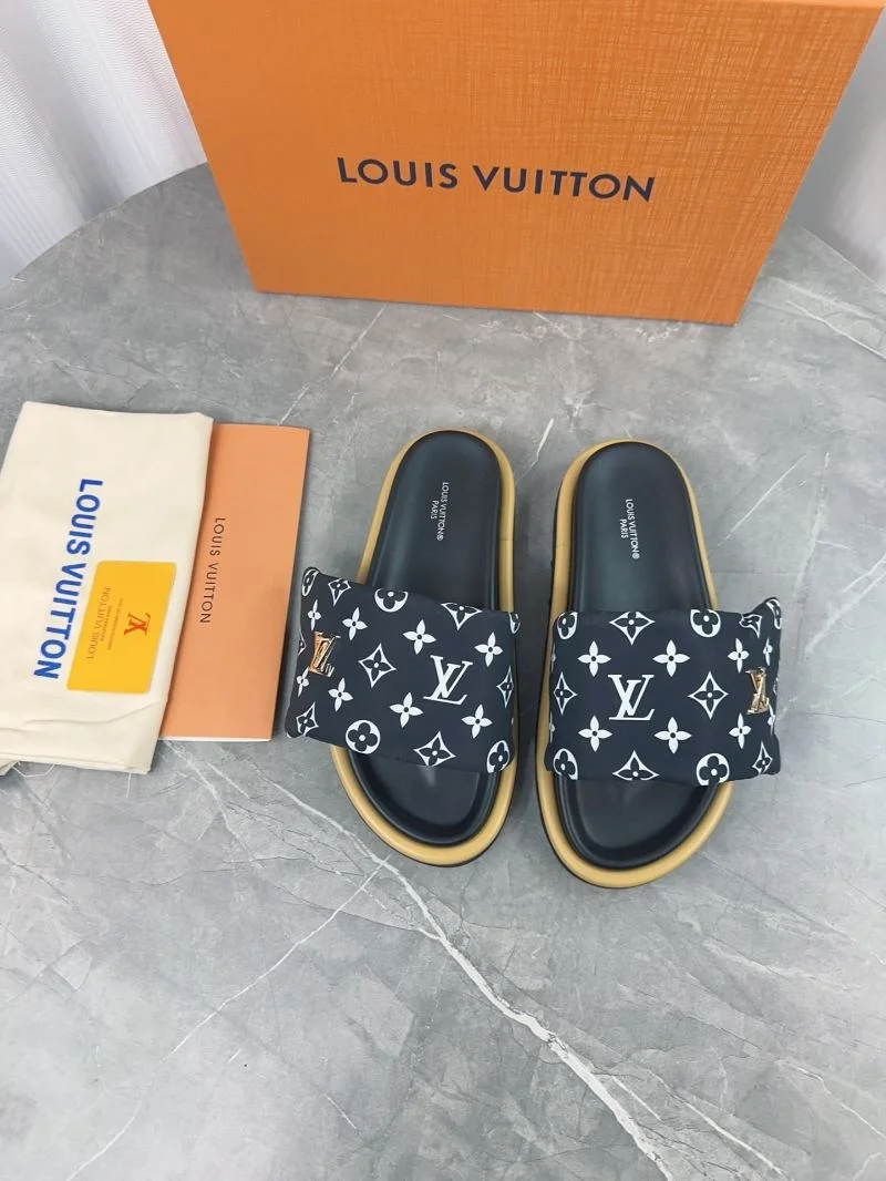 Louis Vuitton Slippers