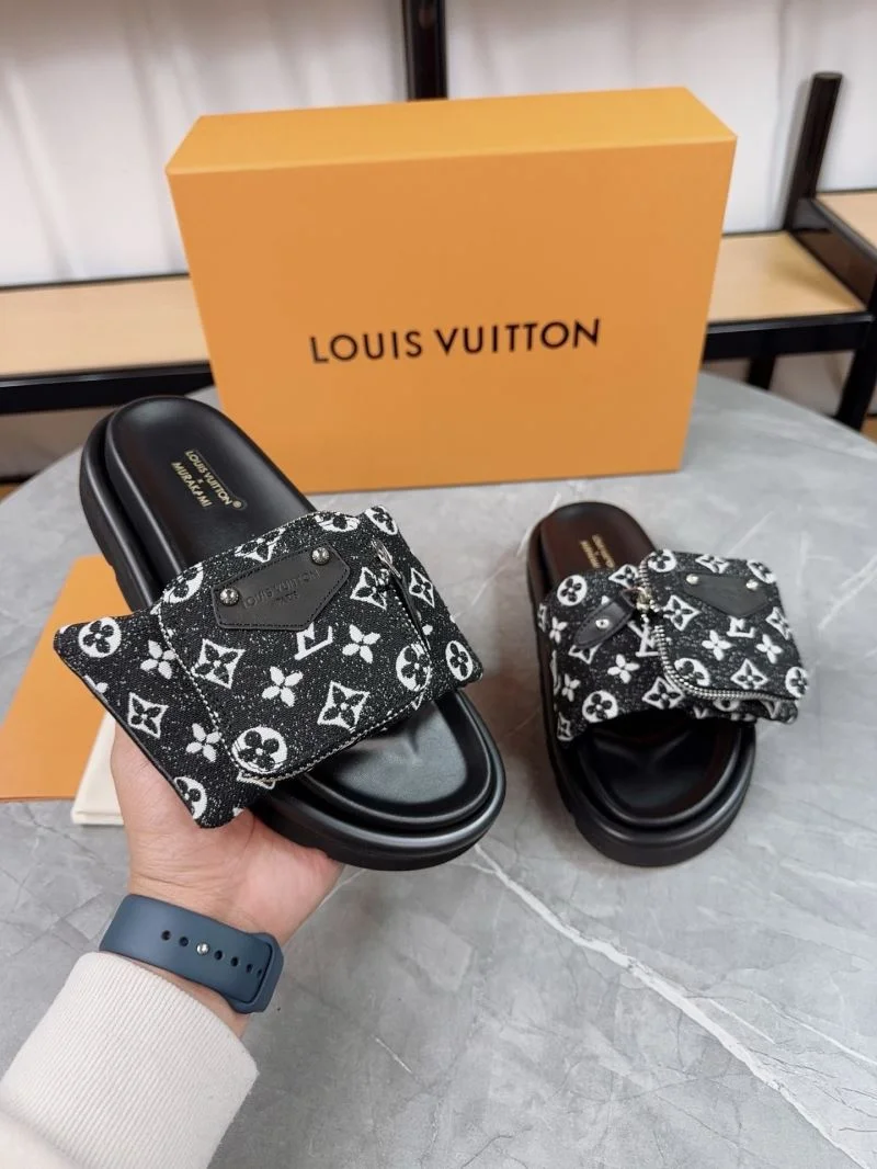 Louis Vuitton Slippers