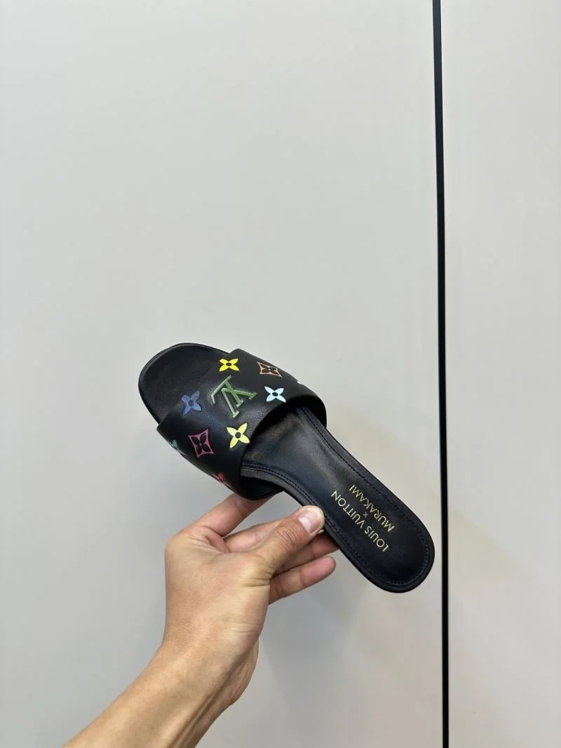 Bargain Louis Vuitton Slippers