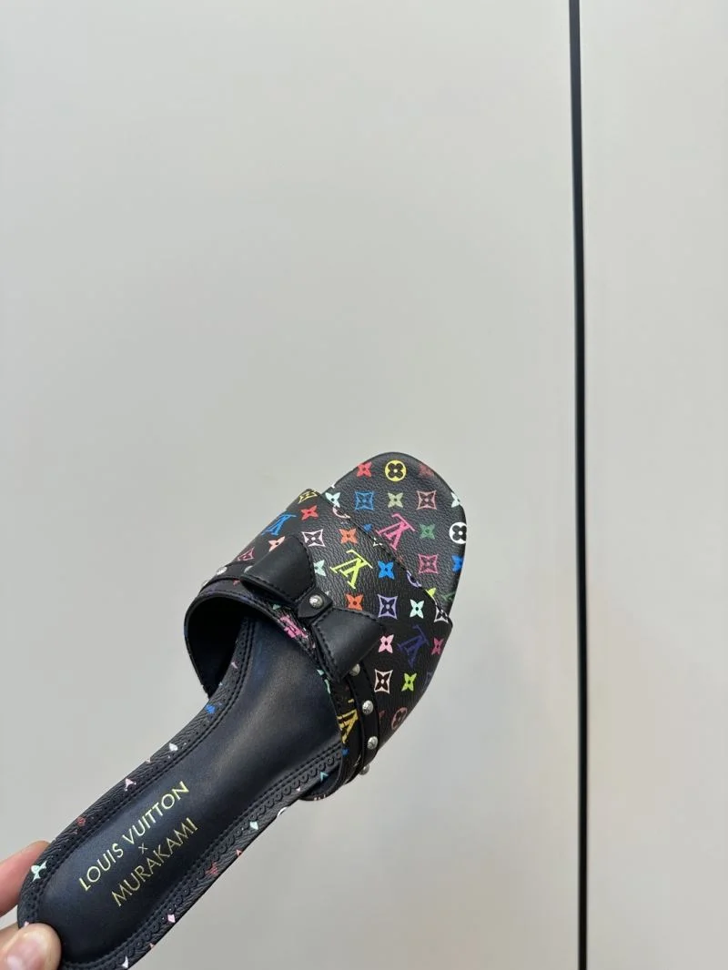 Brand-authenticated Louis Vuitton Slippers