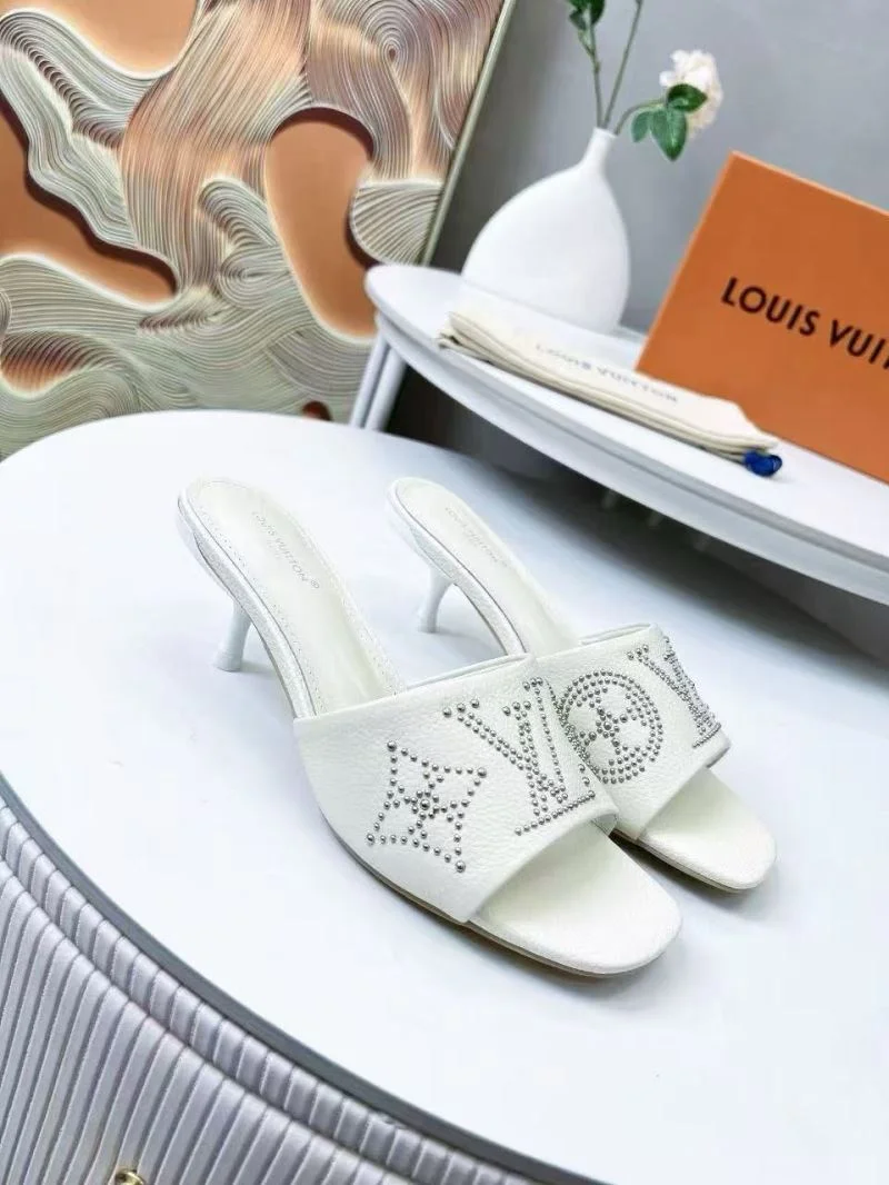Louis Vuitton Slippers