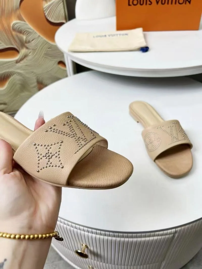 Discounted Louis Vuitton Slippers