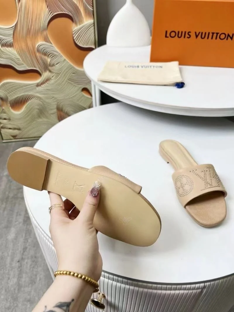 Discounted Louis Vuitton Slippers