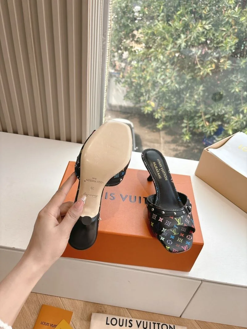 Accurate model Louis Vuitton Slippers
