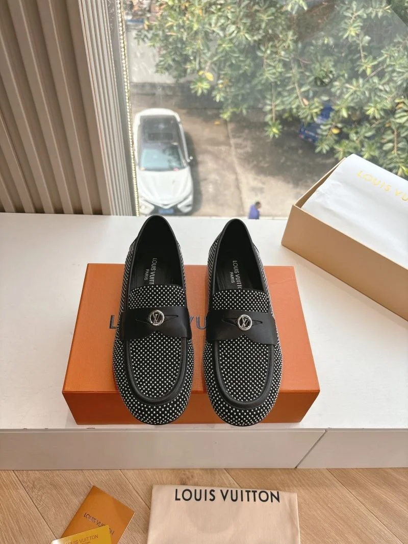 Discounted Louis Vuitton Slippers